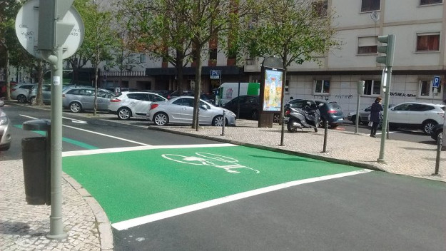 Advanced stop line | Traffic Nightmare